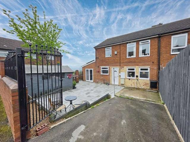 4 Bedroom Town House