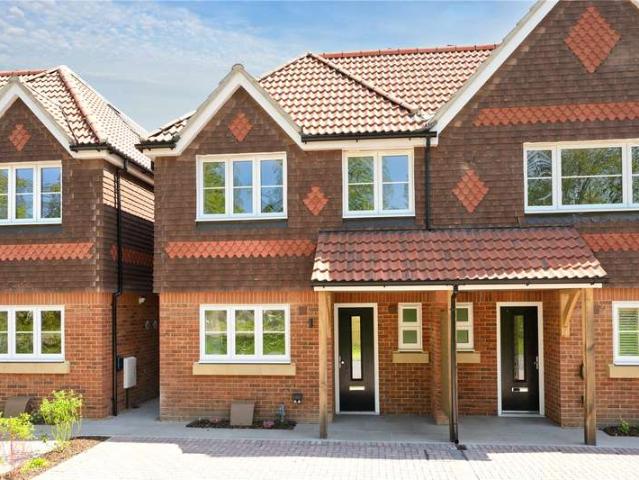 4 Bedroom Town House