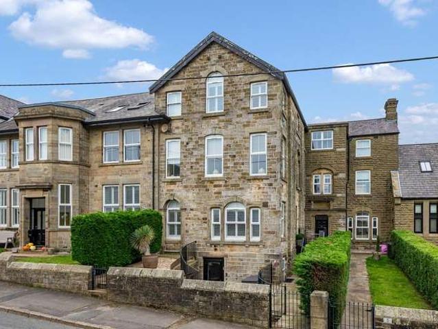4 Bedroom Town House
