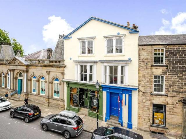 4 Bedroom Town House
