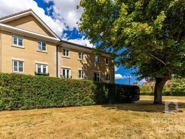 4 Bedroom Town House