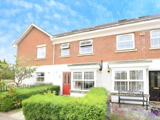 4 Bedroom Town House
