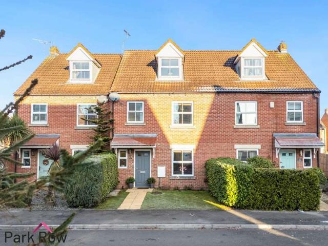 4 Bedroom Town House