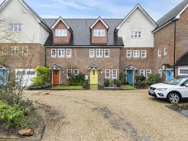 4 Bedroom Town House