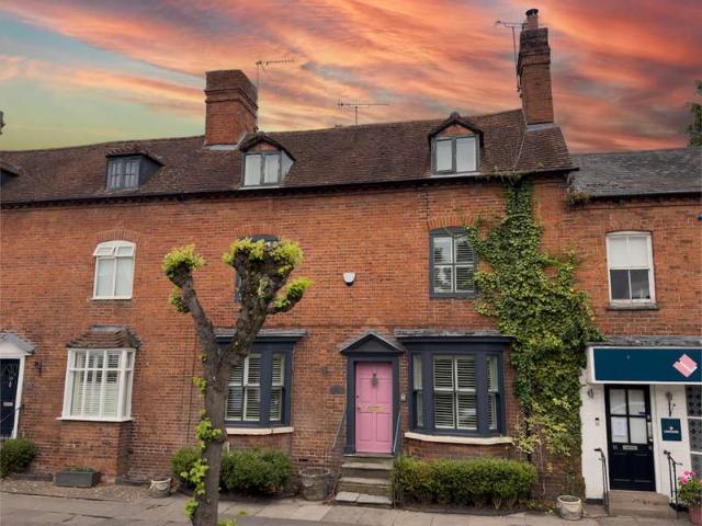 4 Bedroom Town House