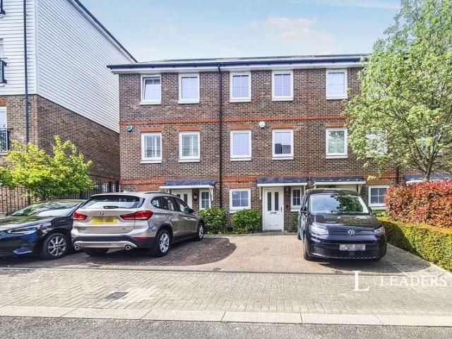 4 Bedroom Town House