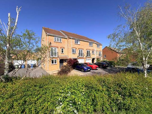 4 Bedroom Town House