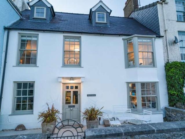 4 Bedroom Town House