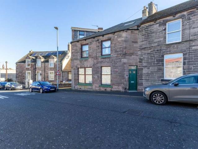 4 Bedroom Town House