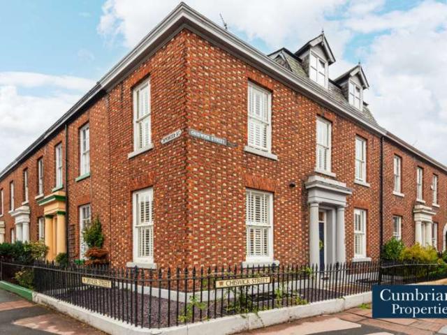 4 Bedroom Town House
