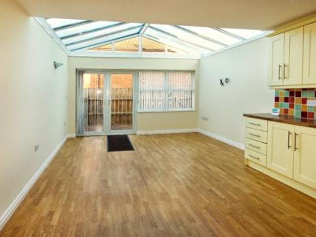 4 bedroom Town house To Let