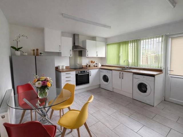 4 bedroom Town house To Let