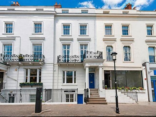 4 Bedroom Town House To Rent In Euston Place, Leamington Spa, CV32