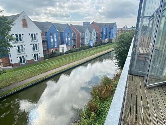 4 Bedroom Town House To Rent In Electric Wharf, Coventry, CV1