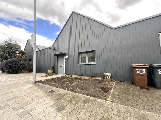 4 bedroom town house to rent