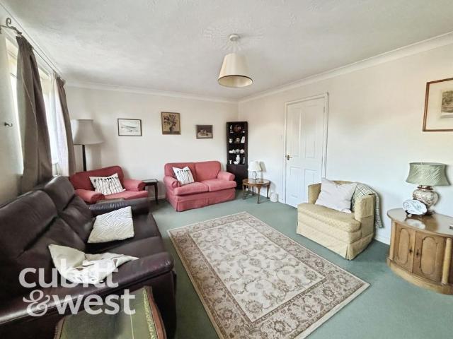 4 bedroom town house to rent
