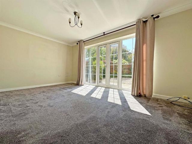 4 bedroom Town house to rent