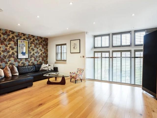 4 bedroom town house to rent