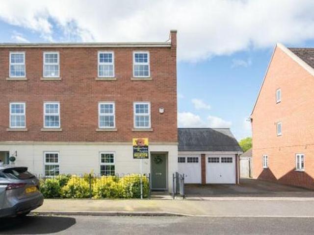 4 Bedroom Town House For Sale In Telford, Shropshire