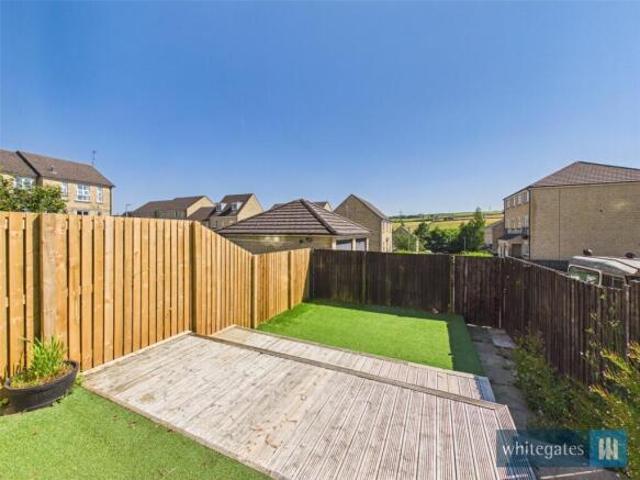 4 bedroom town house for sale in Thornton Road, Thornton, Bradford, West Yorkshire, BD13