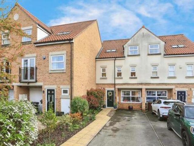 4 Bedroom Town House For Sale In Thorp Arch