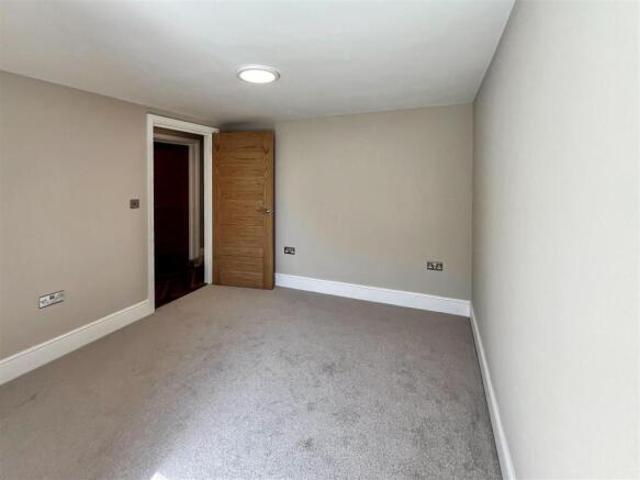 4 bedroom town house for sale in The Crescent, Sandgate, Folkestone, CT20