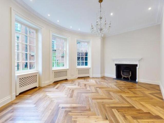 4 bedroom town house for sale in Upper Brook Street, London, W1K