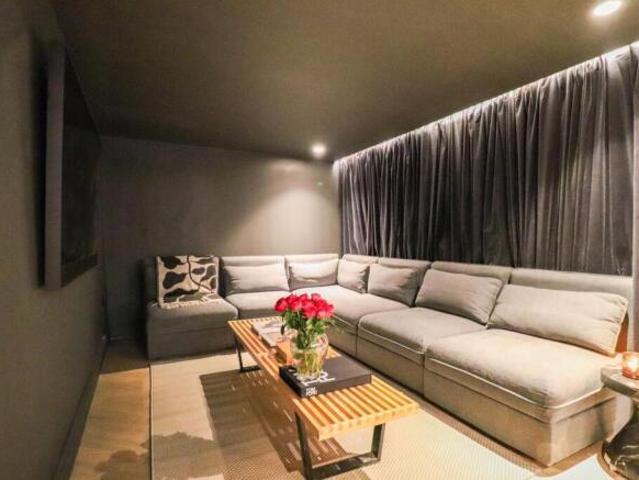 4 bedroom town house for sale in Victoria Road, Northampton, NN1