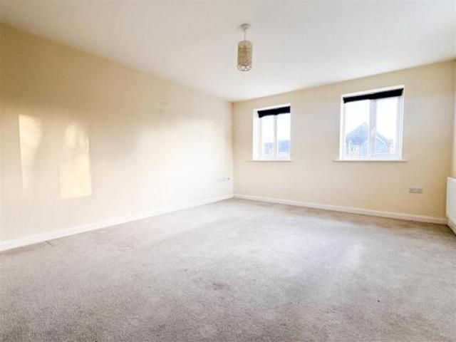 4 bedroom town house for sale in Weavers Close, Eastbourne, BN21 2BA, BN21