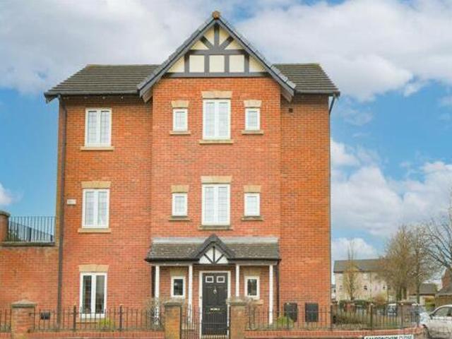 4 Bedroom Town House For Sale In Whalley