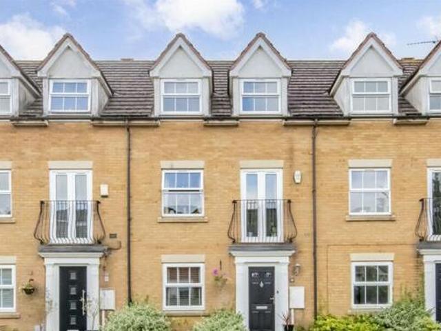 4 Bedroom Town House For Sale In Wootton