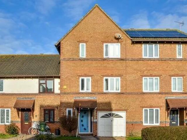 4 bedroom town house for sale in Anchorage Park Hampshire PO3