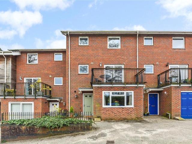 4 bedroom town house for sale in Athelstan Road, Winchester, Hampshire, SO23