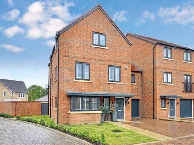 4 bedroom town house for sale in Badger Way Brampton Huntingdon PE28