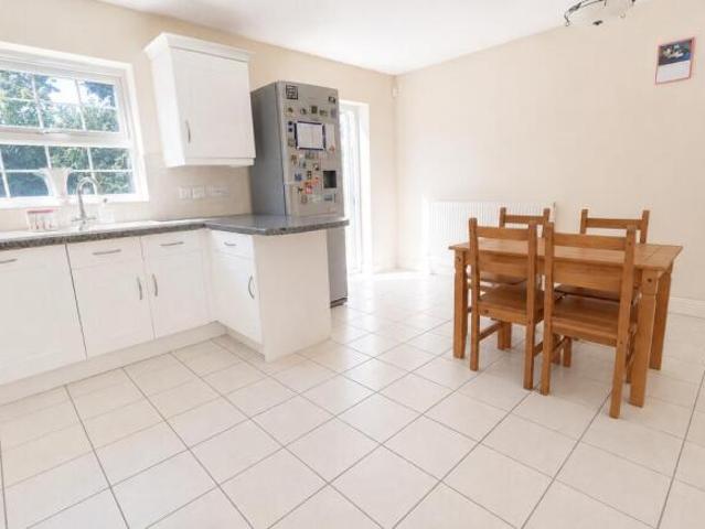 4 bedroom town house for sale in Bassett, Southampton, SO16