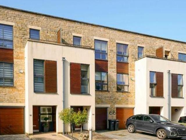 4 Bedroom Town House For Sale In Bolton