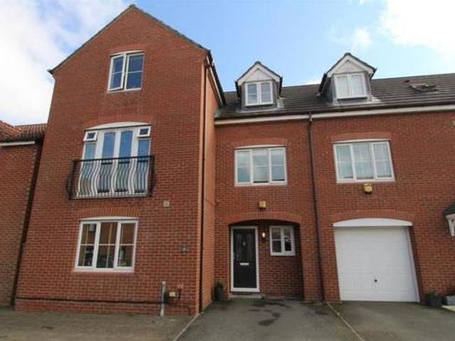 4 bedroom town house for sale in Brookfield West Allotment Newcastle Upon Tyne NE27
