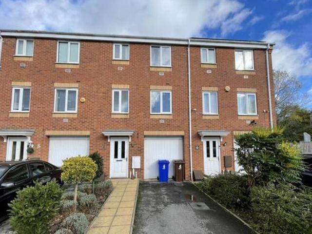 4 Bedroom Town House For Sale In Burton on trent