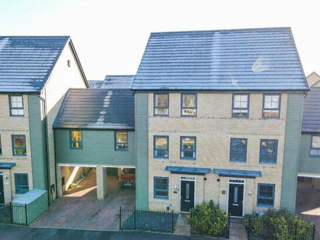 4 bedroom town house for sale in Butcher Drive Godmanchester PE29