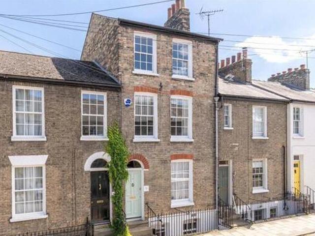 4 Bedroom Town House For Sale In Cambridge