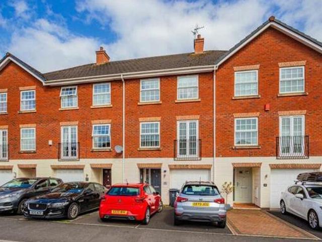 4 Bedroom Town House For Sale In Canton