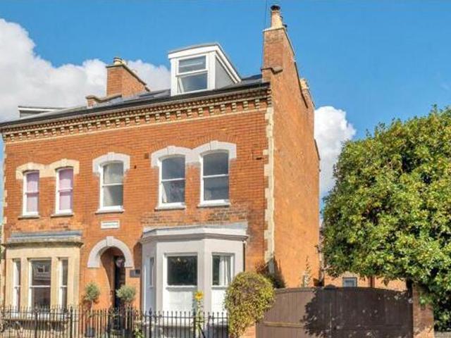 4 Bedroom Town House For Sale In Cheltenham