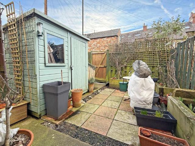 4 bedroom town house for sale in College Road, Harrogate, HG2