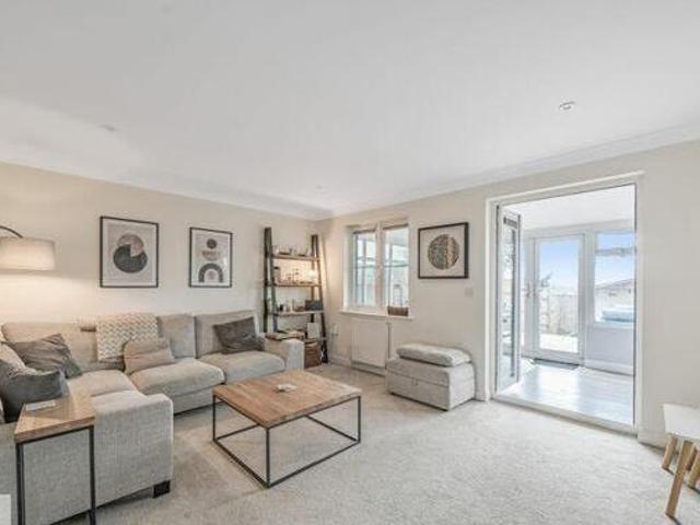 4 Bedroom Town House For Sale In Corfe Mullen