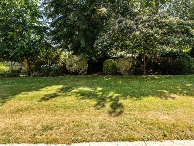 4 bedroom town house for sale in Cleevemont, Evesham Road, Cheltenham, GL52