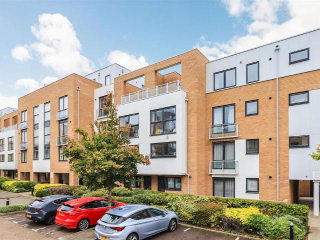 4 bedroom town house for sale in Cromwell Road, Cambridge, CB1