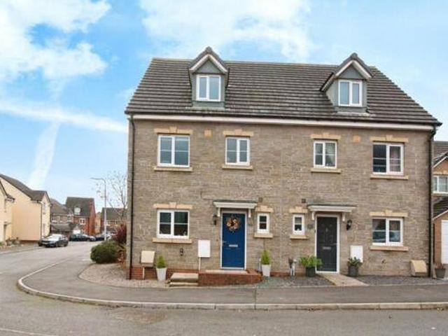 4 Bedroom Town House For Sale In Cwmbran