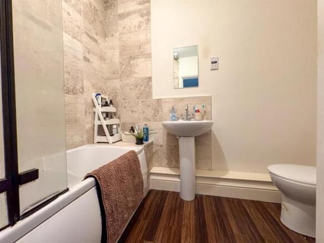 4 bedroom town house for sale in Desford Road, Kirby Muxloe, LE9