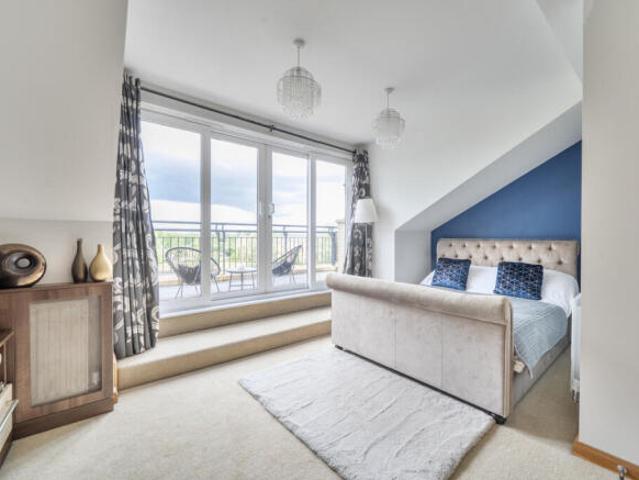 4 bedroom town house for sale in Felsted, Milton Keynes, MK7 8, MK7