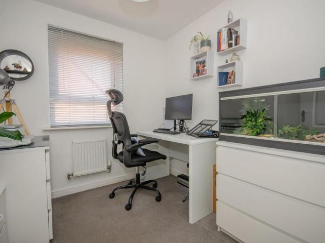 4 bedroom town house for sale in Forgetmenot Way, Lyde Green, Bristol, BS16 7JW, BS16